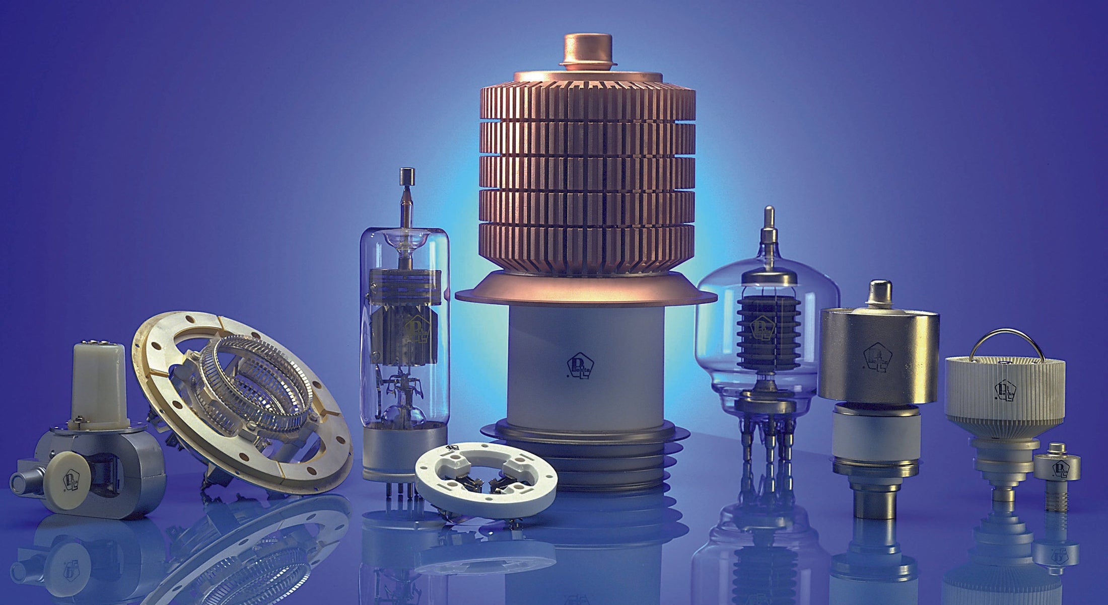 How Do Vacuum Tubes Work & What Do Vacuum Tubes Do? – Penta Laboratories